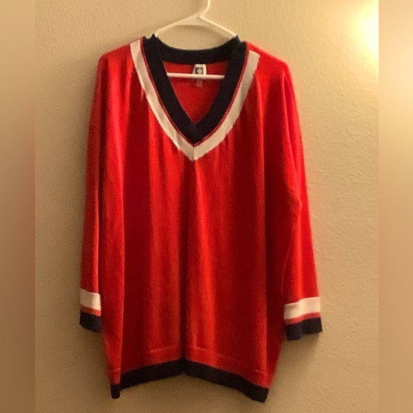 Anne Klein | Sweaters | Fashionable Sweater Anne Klein Brand Gorgeous V ...